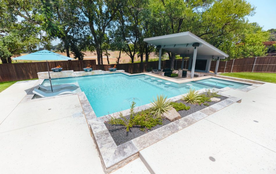 White Diamonds Backyard Resort Space Project - Claffey Pools